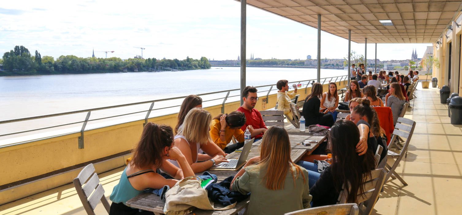 6 campus en France & en Europe - HEIP